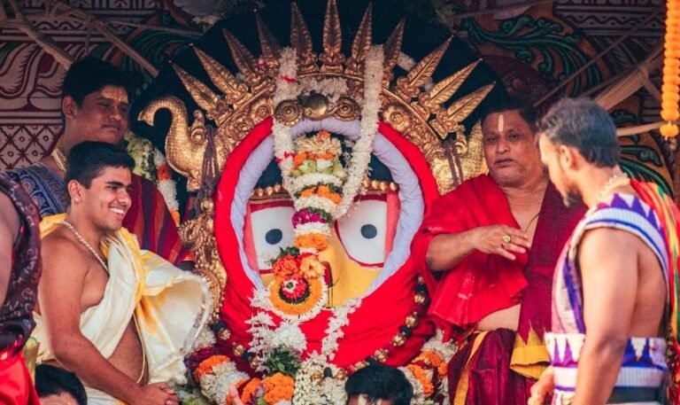 Shree Jagannath Temple Puri: Info, Images, Details, Address, Official ...